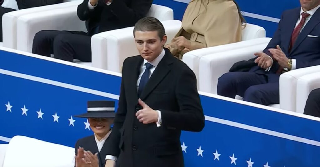 Judge extends by one week his restraining order blocking Trump's plans ...